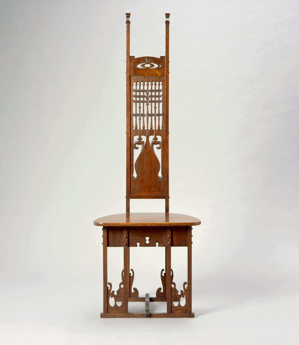 Milwaukee Art Museum | The Artistic Furniture of Charles Rohlfs