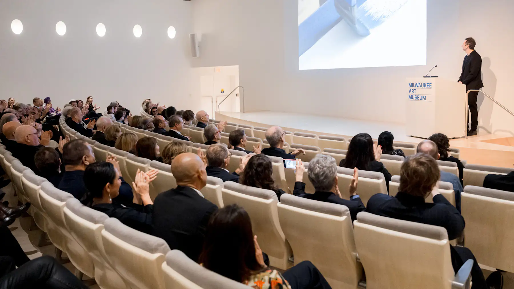 Milwaukee Art Museum | Artist Talks